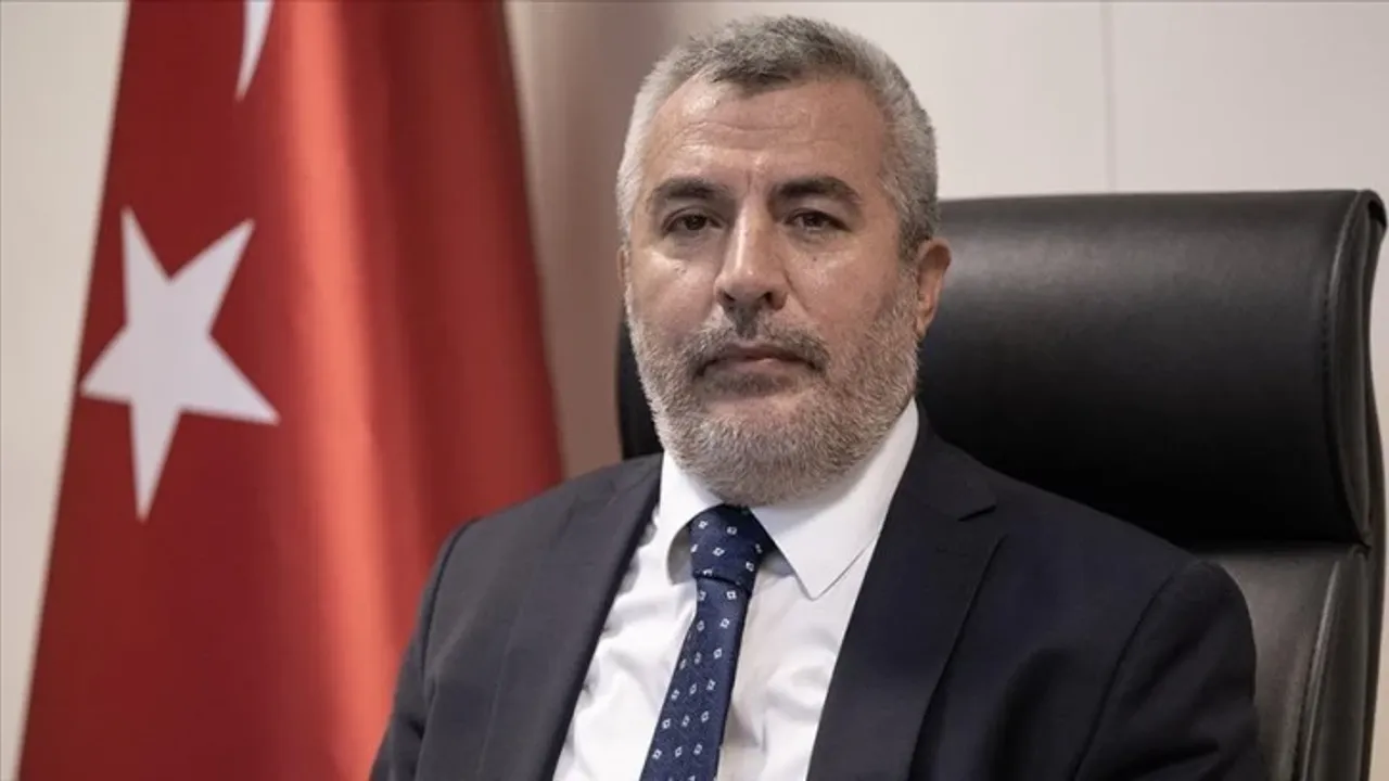 ÖSYM BAŞKANI ERSOY: TYT'YE BAŞVURAN 3 MİLYON 527 BİN 443 ADAYDAN 2 ...