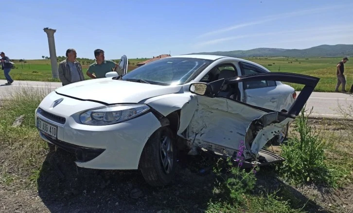 SULUSARAY'DA KAZA: 3 YARALI - Hürsöz Gazetesi