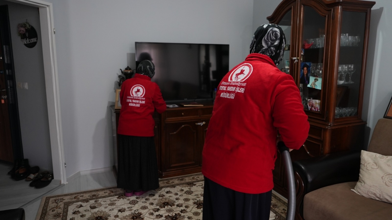 Düzce Belediyesi 112 haneye evde bakım hizmeti veriyor - Hürsöz Gazetesi Düzce Belediyesi 112 haneye evde bakım hizmeti veriyor - Hürsöz Gazetesi